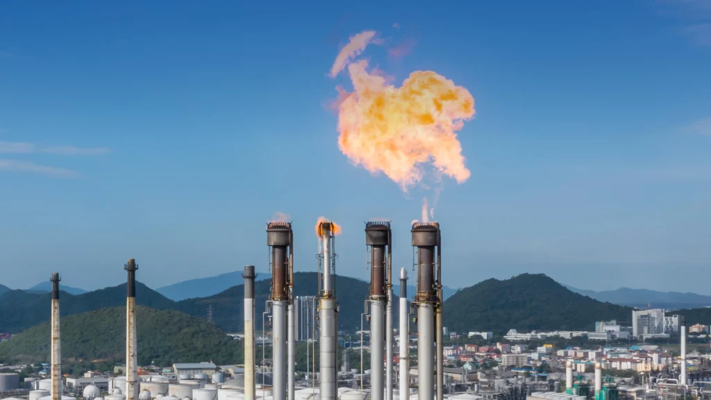 Apa Itu Flare dan Mengapa Penting di Industri Migas - McEasy